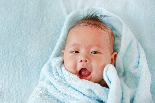10 Rekomendasi Merk Minyak Telon Bayi Wangi Tahan Lama | Popmama.com