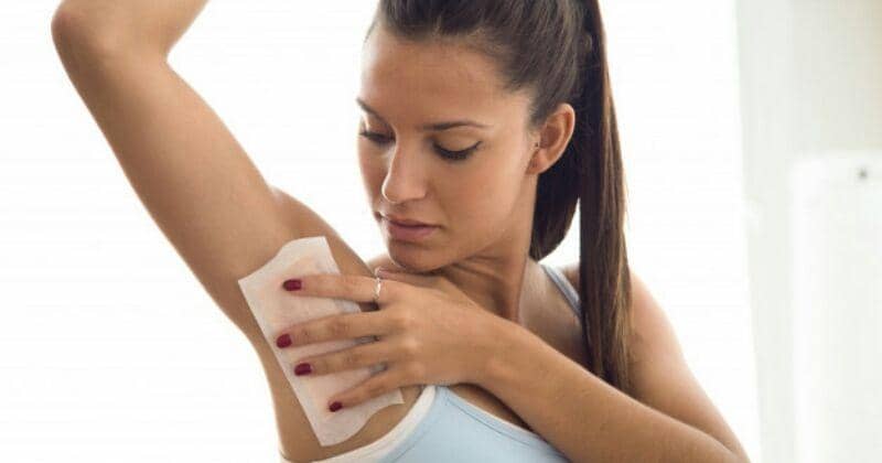 5 Penyebab Ketiak Terasa Gatal dan Perih | Popmama.com