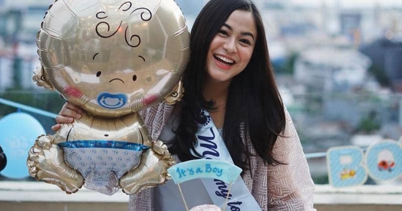 10 Seleb yang Sedang Menanti Kelahiran Anak Pertama di 2020 | Popmama.com