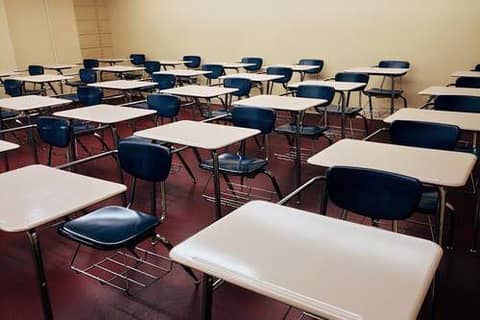Kronologi Anak SD Dibully Teman Sekolah, Dijerat Tali Rafia | Popmama.com