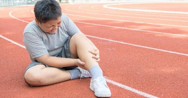 6 Penyebab Jempol Kaki Bengkak dan Cara Mengatasinya! | Popmama.com