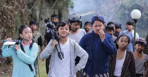 12 Rekomendasi Film Anak Indonesia yang Penuh Pesan Moral | Popmama.com