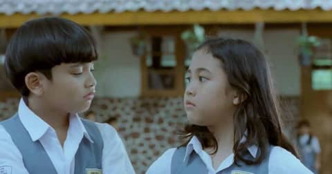 12 Rekomendasi Film Anak Indonesia yang Penuh Pesan Moral | Popmama.com