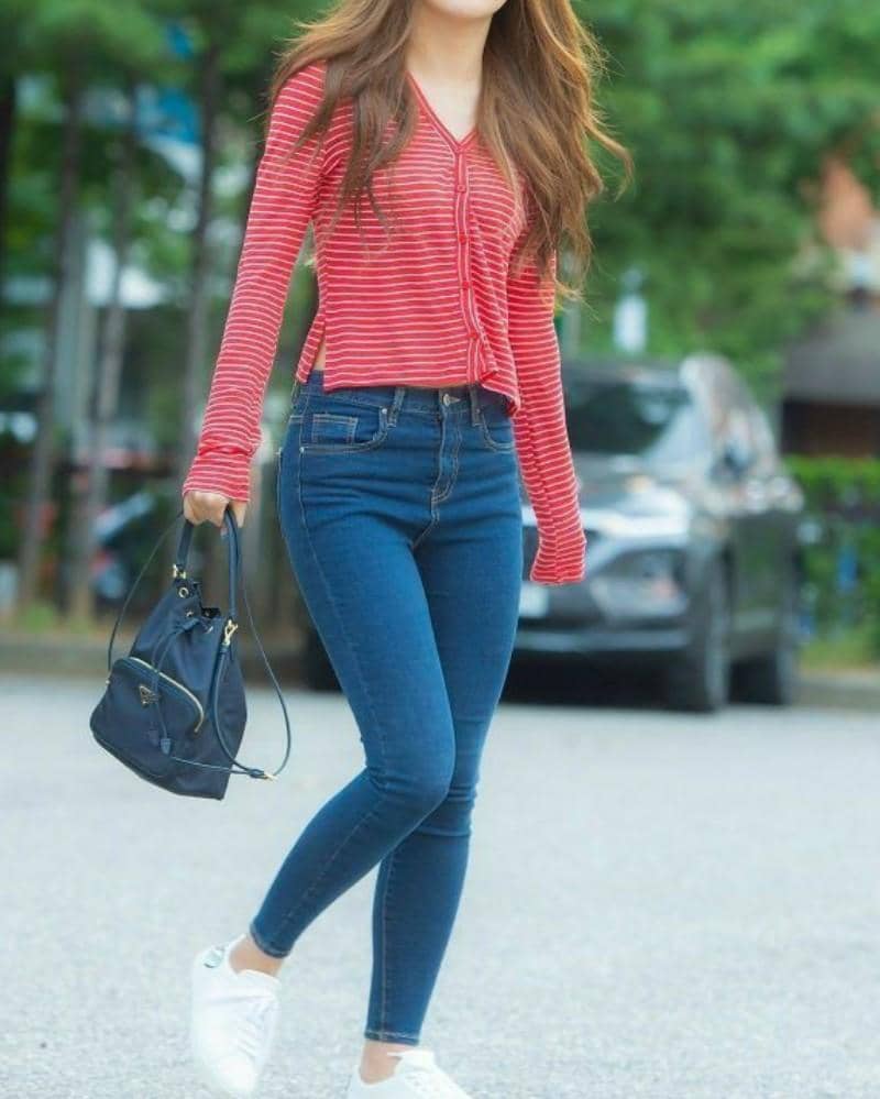 Inspirasi Outfit Simpel Namun Tetap Stylish | Popmama.com