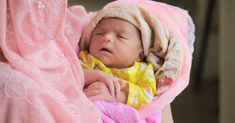 15 Ide Kado untuk Bayi Laki Laki Baru Lahir | Popmama.com