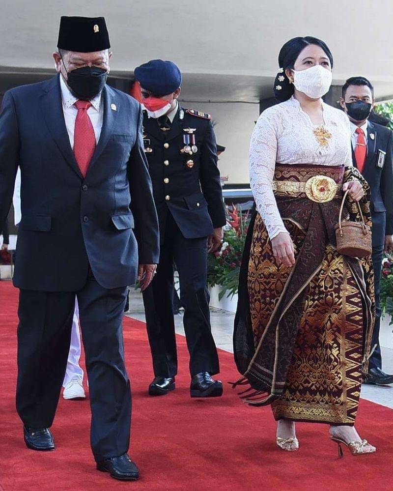 Makna Baju Adat Puan Maharani di Sidang & Upacara di Istana | Popmama.com