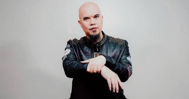 7 Foto Kamar Ahmad Dhani yang Punya Pintu Rahasia | Popmama.com