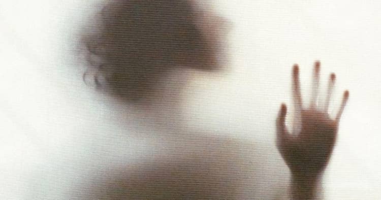 Skandal Video Syur Selebgram RM, Direkam Secara Diam-Diam | Popmama.com