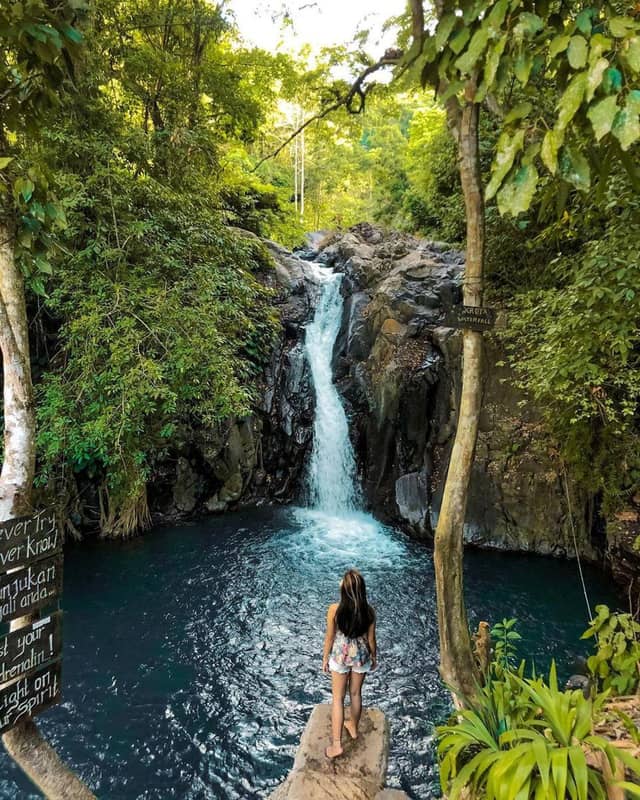 Menikmati Keindahan Alam di Air Terjun Kroya | Popmama.com