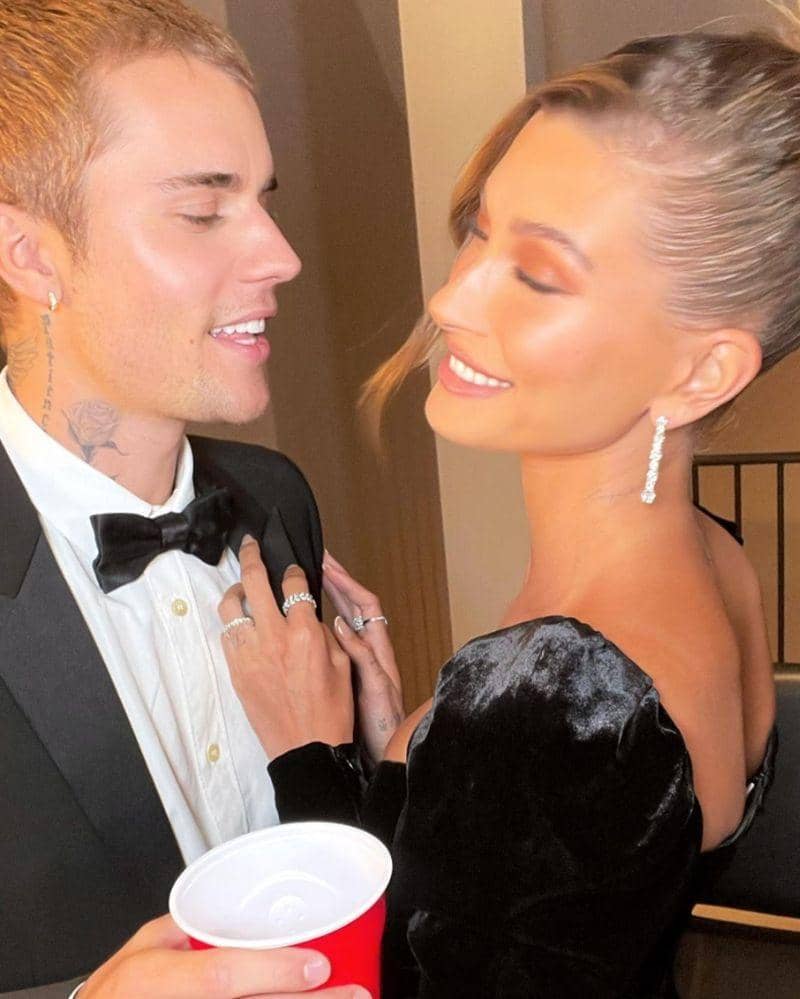 9 Kisah Cinta Justin Bieber dan Hailey, Saling Mendukung | Popmama.com