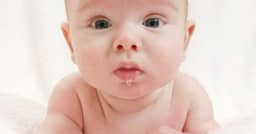 6 Penyebab Bayi Ngeces Berlebihan yang Jarang Disadari | Popmama.com