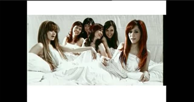 15 Foto Jadul Maia Estianty dan Mulan Jameela, Akrab Banget | Popmama.com