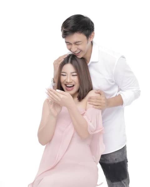 5 Cerita Malam Pertama Caesar Hito dan Felicya Angelista | Popmama.com