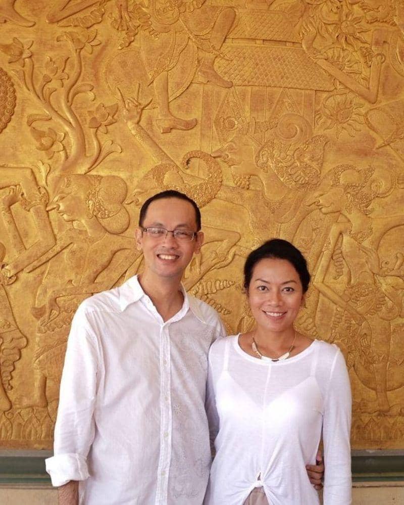 8 Foto Kenangan Dewi Lestari dan Reza Gunawan | Popmama.com