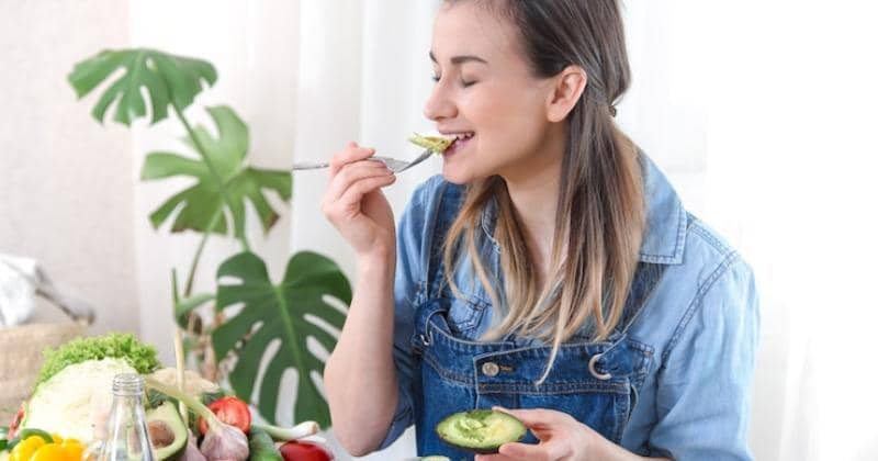 15 Makanan untuk Ibu Menyusui agar Bayi Cerdas dan Gemuk | Popmama.com