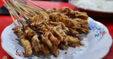 7 Sate Asin Pedas Paling Enak di Bandung | Popmama.com