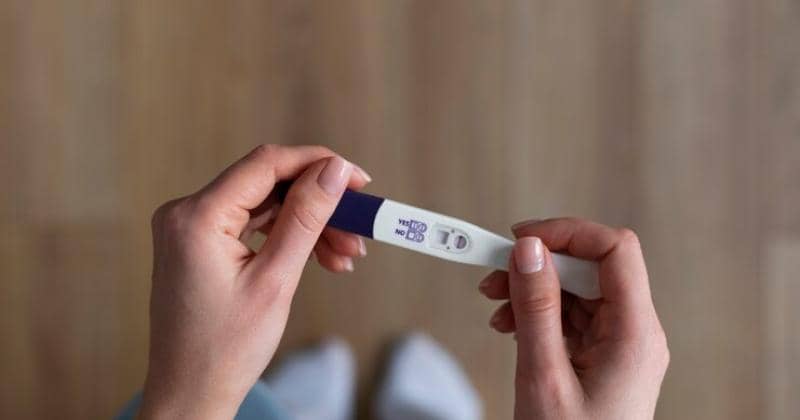 Plano Test Adalah Tes Kehamilan dengan 2 Metode Praktis | Popmama.com