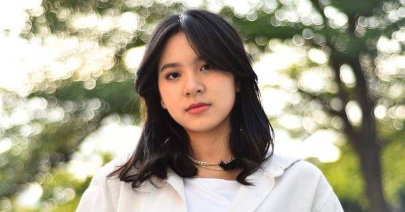 8 Fakta Keluarga Zee JKT48, Punya Kembaran dan Anak Artis | Popmama.com