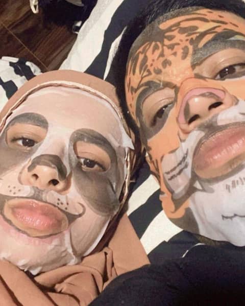 10 Foto Akrab Dilla dan Fadil Jaidi, Sibling Goals Banget! | Popmama.com