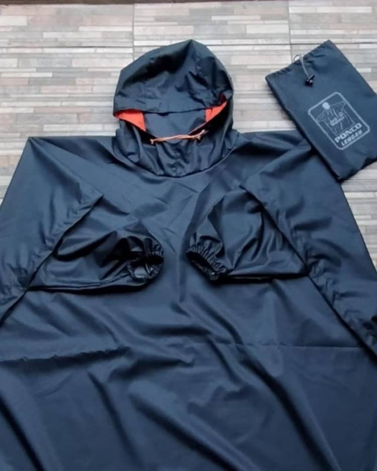 10 Jas Hujan Terbaik dan Harganya, yang Bagus dan Anti Rembes ...