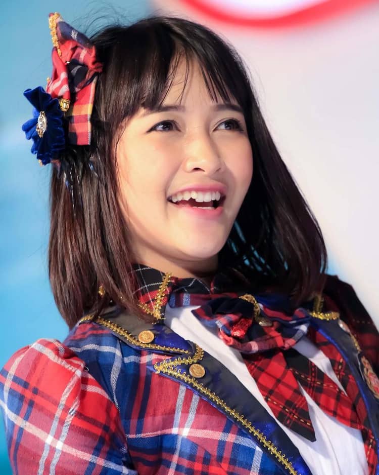 10 Foto Jadul Devi Kinal Putri saat Menjadi Anggota JKT48 | Popmama.com