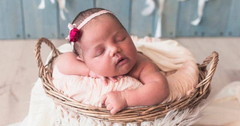 350 Nama Langka untuk Bayi Perempuan Inisial A-Z | Popmama.com