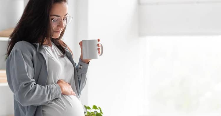 Bentuk Perut Hamil 2 Bulan saat Duduk, Ini Penjelasannya | Popmama.com