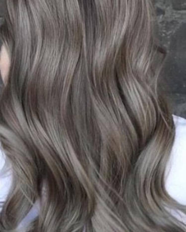 16 Warna Rambut yang Bagus, Terlihat Modis dan Kekinian | Popmama.com
