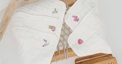 10 Rekomendasi Waslap untuk Membersihkan Tubuh Bayi | Popmama.com