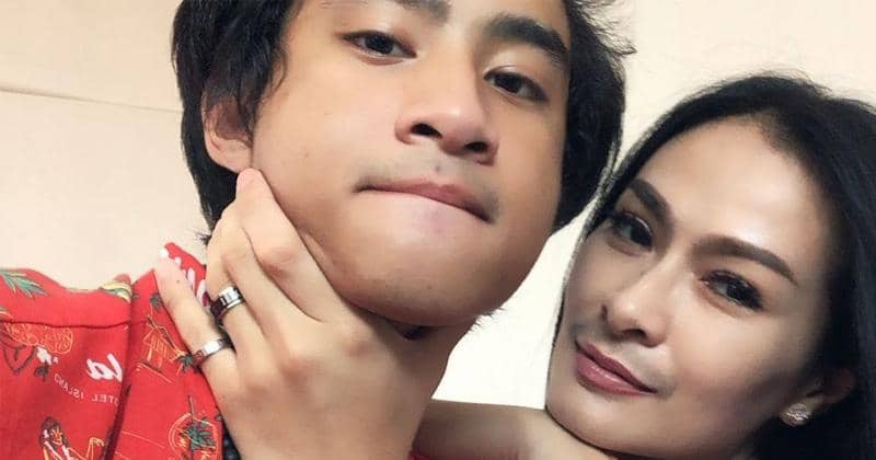 9 Fakta Keluarga Devano Danendra, Anak Iis Dahlia | Popmama.com