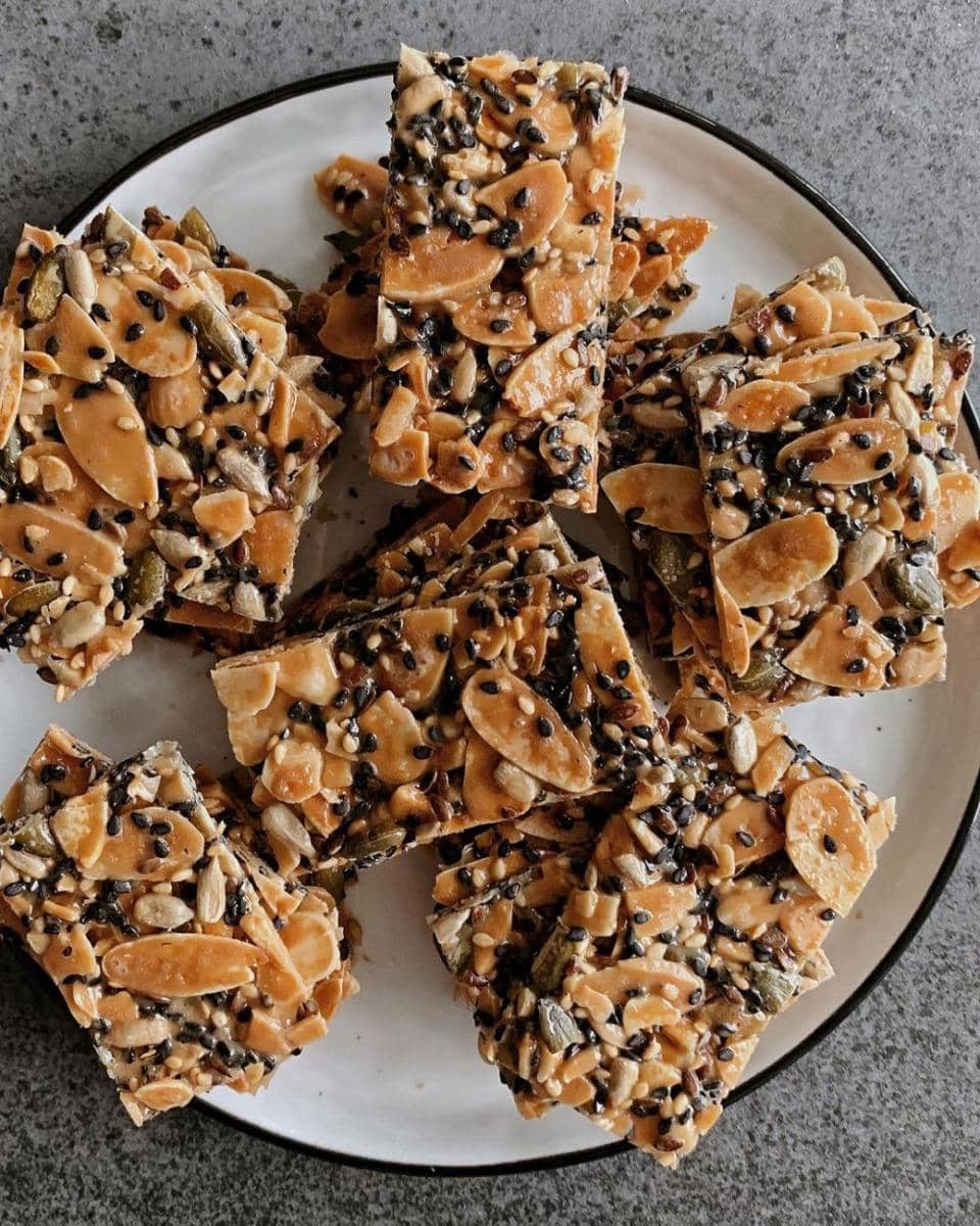 Resep Almond Florentine Cemilan Sehat untuk Diet Promil | Popmama.com