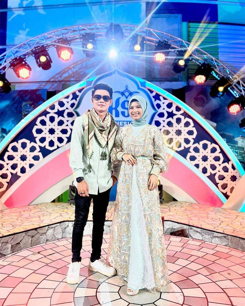 8 Fakta Kisah Cinta Tri Suaka dan Nabila hingga Menikah | Popmama.com