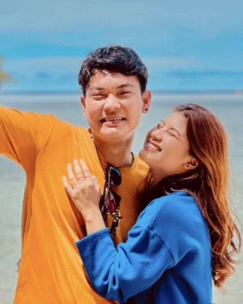 8 Fakta Kisah Cinta Tri Suaka dan Nabila hingga Menikah | Popmama.com