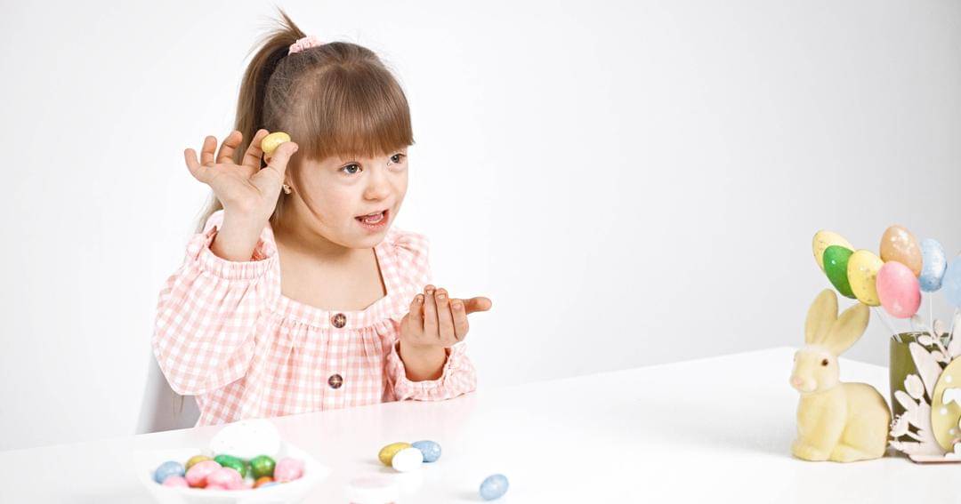 Tanda Autisme pada Anak, Cara Komunikasi hingga Perilaku | Popmama.com