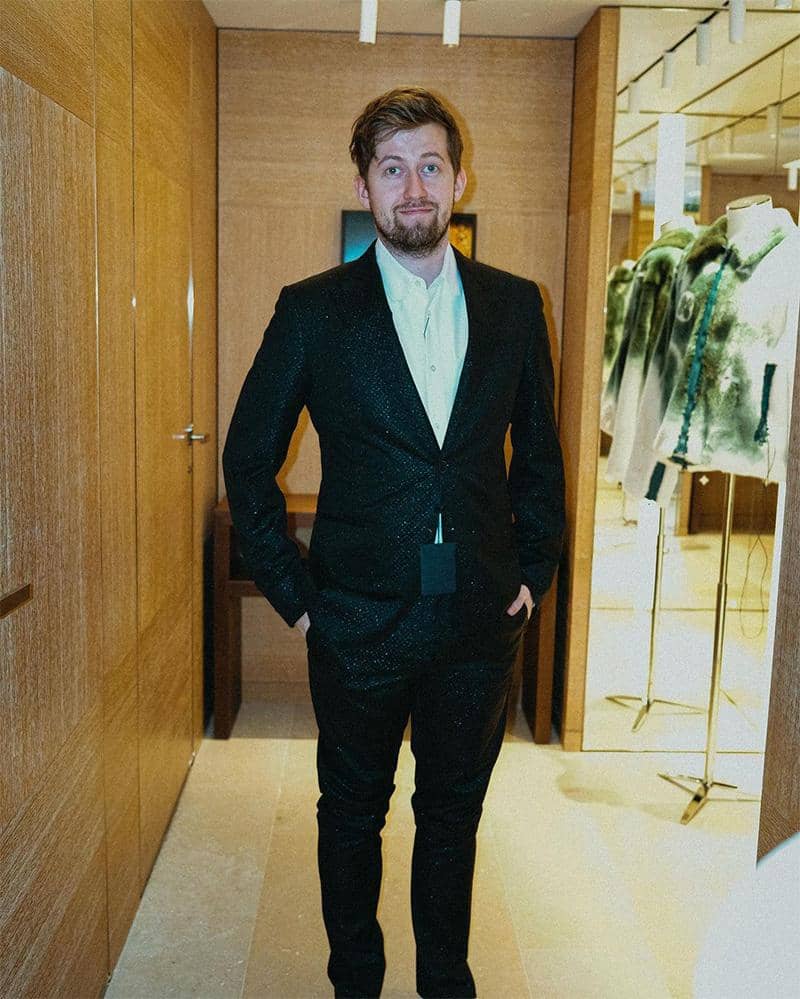 10 Fakta Keluarga Alan Walker, Jarang Diketahui Fans | Popmama.com