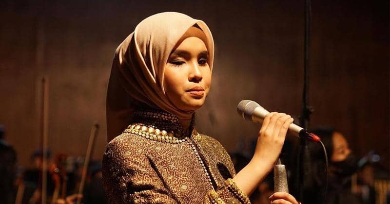 Lirik Lagu 'Melawan Hati' Putri Ariani tentang Mantan | Popmama.com