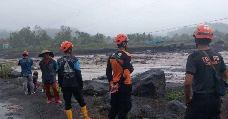 8 Fakta Banjir Lahar Dingin Gunung Semeru di Lumajang | Popmama.com