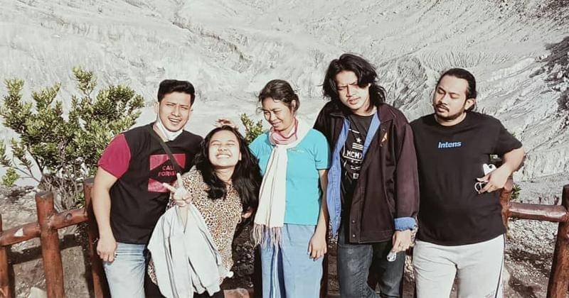 7 Fakta Keluarga Rony Parulian Indonesian Idol | Popmama.com