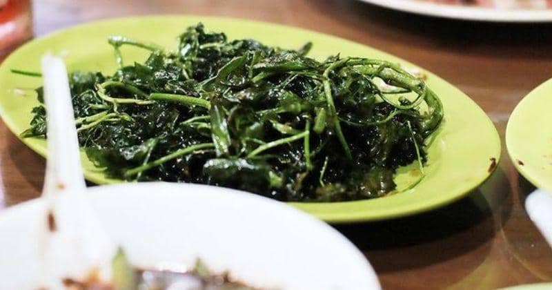 Ini Resep Selada Goreng ala Bu Imas Bandung | Popmama.com