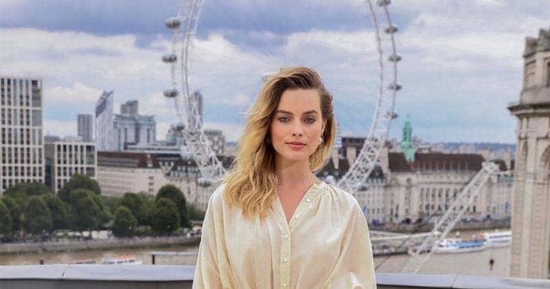 7 Fakta Keluarga Margot Robbie, Dibesarkan oleh Single Mom | Popmama.com