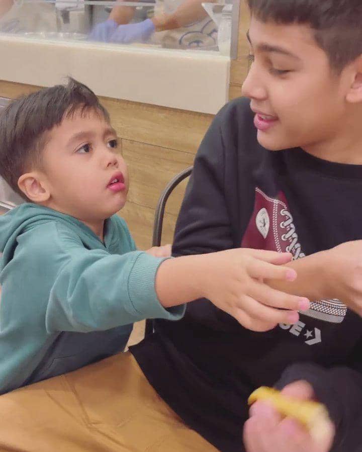 8 Foto 2 Anak Rifky Balweel, Arsen dan Kazeem | Popmama.com