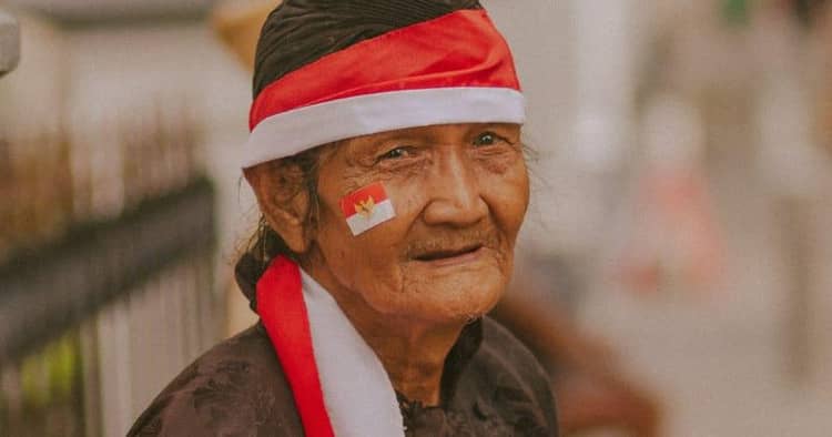8 Ide Kostum Profesi untuk Lomba 17-an, Tampil bak Pahlawan! | Popmama.com