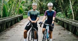 7 Fakta Suami Dian Sastrowardoyo, Pebisnis Tajir Melintir | Popmama.com