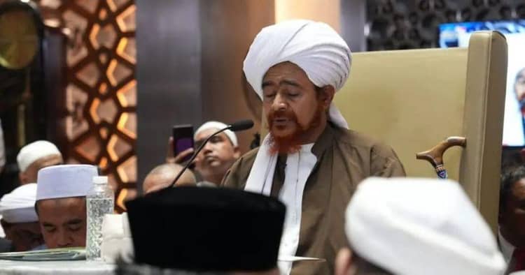 7 Fakta Keluarga Habib Umar bin Hafidz, Suami Ummu Salim | Popmama.com