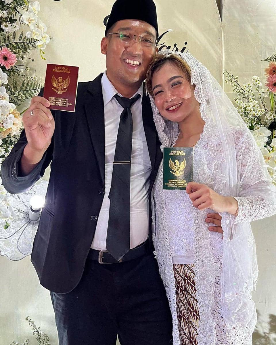 7 Fakta Keluarga Om Hao, Sejarawan Kisah Tanah Jawa | Popmama.com