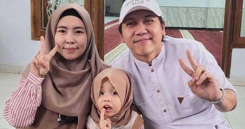 8 Fakta Keluarga Shabira Alula 'Lala' yang Dikirim Santet | Popmama.com