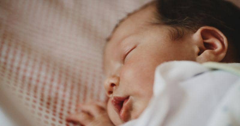 Bayi Tidur dengan Mulut Terbuka, Apakah Berbahaya? | Popmama.com