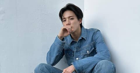 7 Fakta Keluarga Jeno NCT, Punya Kakak Perempuan | Popmama.com