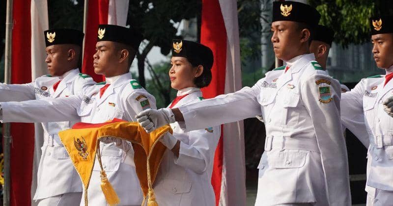 Lirik Lagu dan Not Angka Pianika Mengheningkan Cipta | Popmama.com