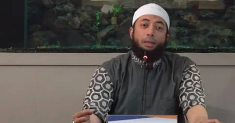7 Fakta Keluarga Ustaz Khalid Basalamah, Istrinya Mualaf | Popmama.com